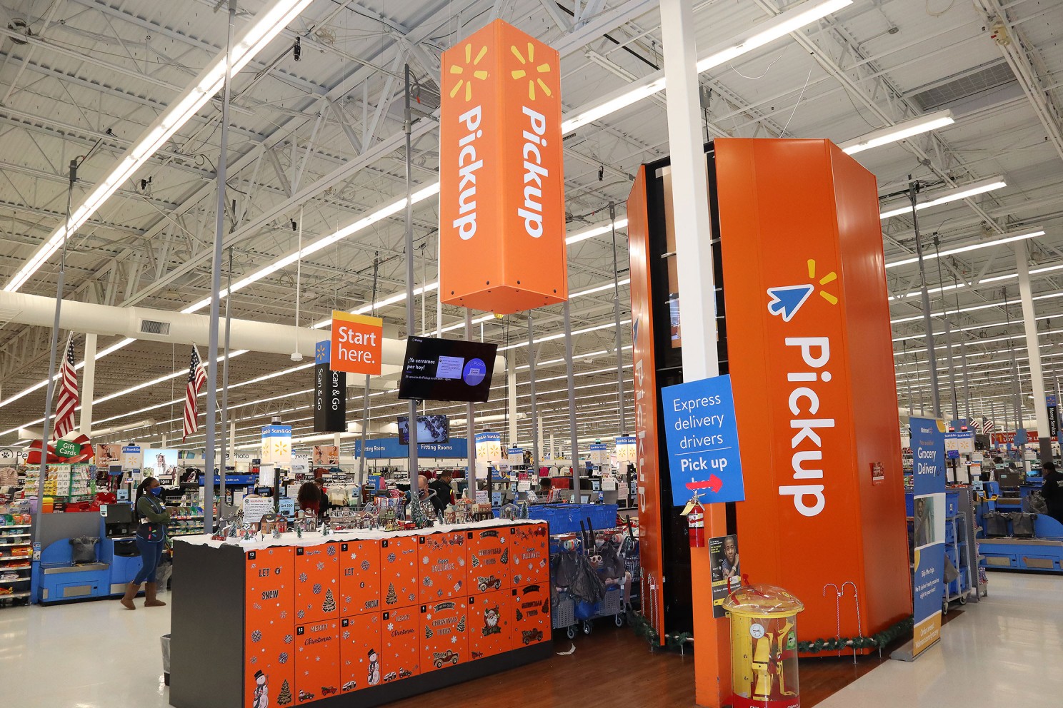 Taking on Amazon: How Walmart Embraced Digital Transformation to Keep ...