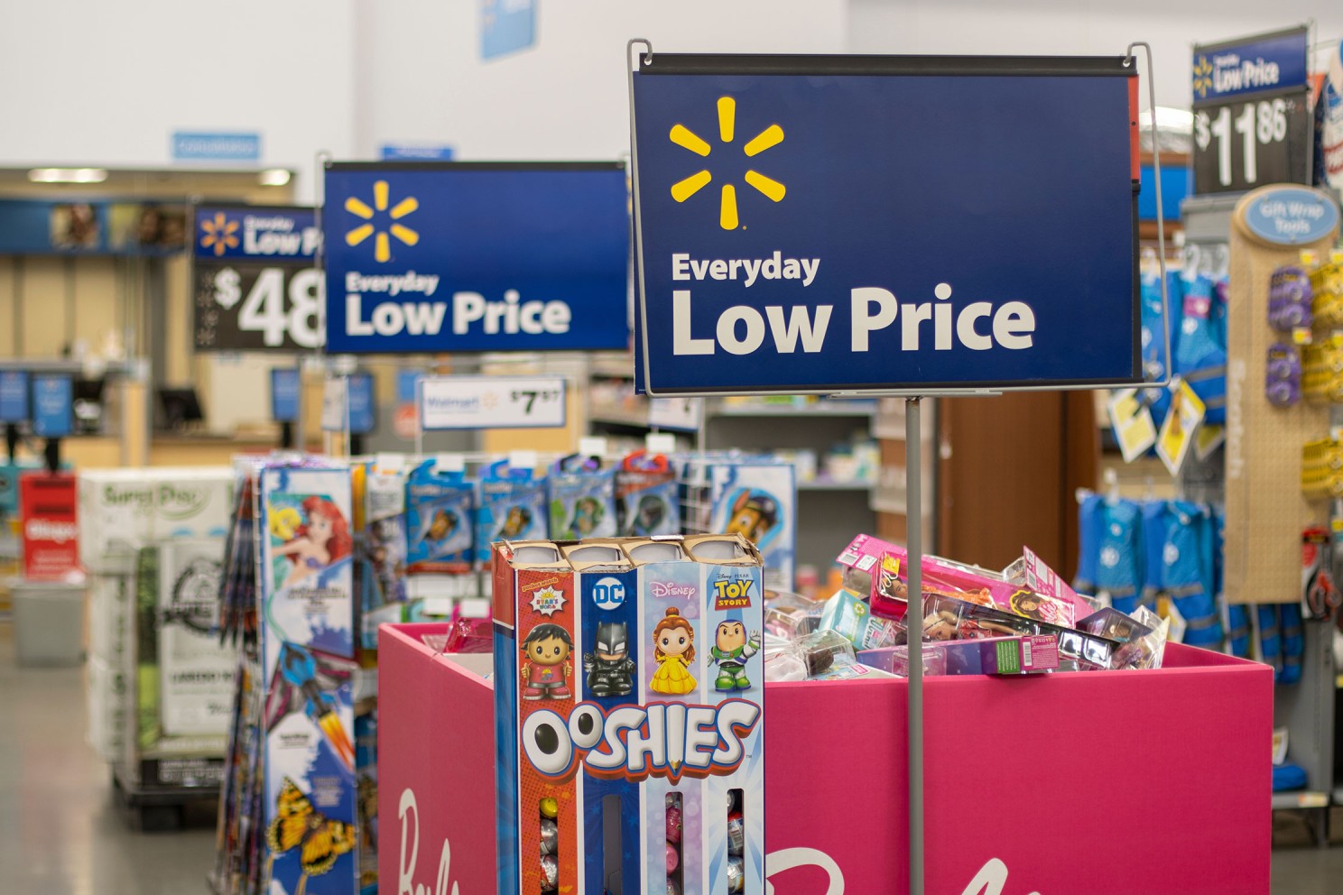 Taking on Amazon: How Walmart Embraced Digital Transformation to Keep ...